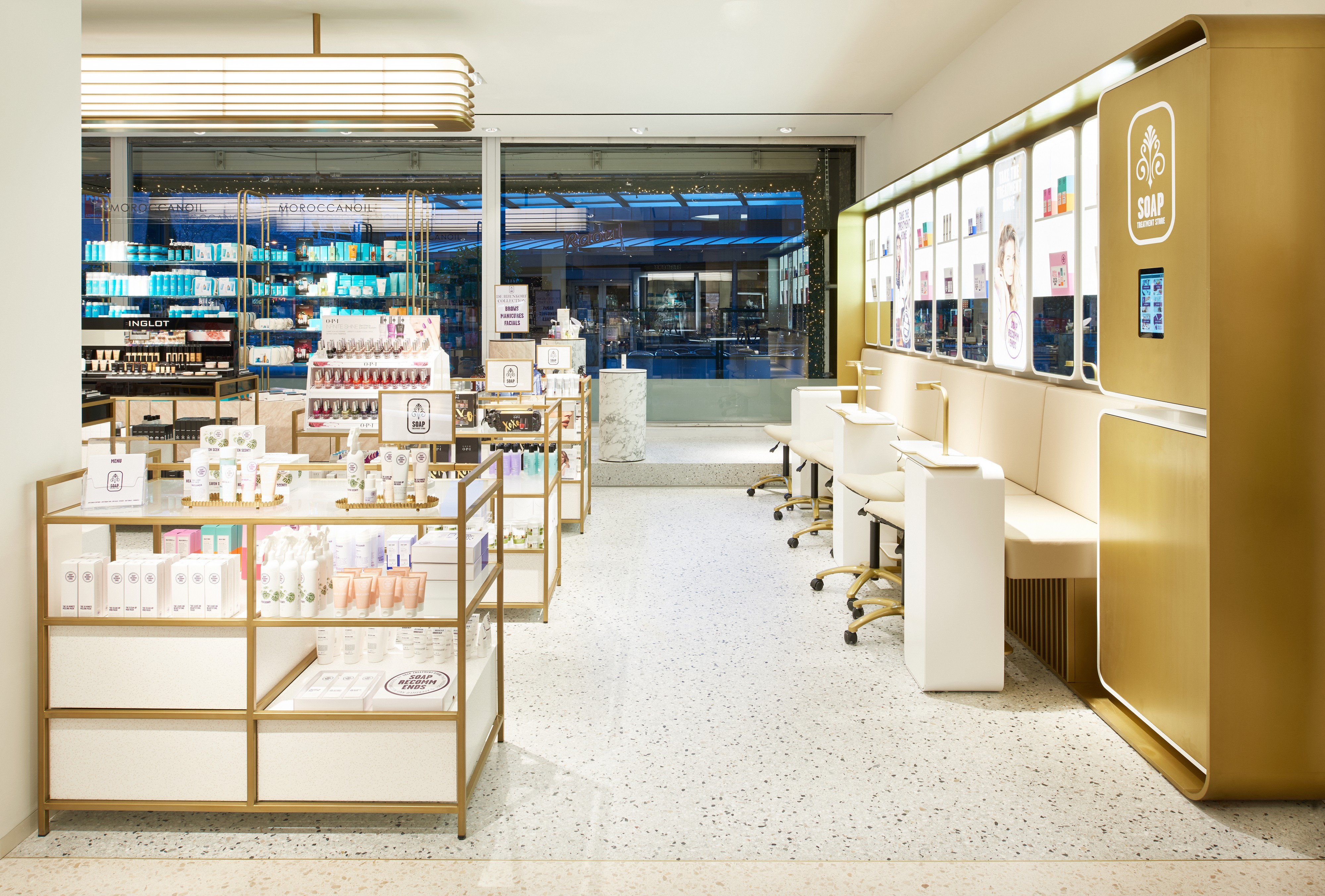 De grootste cosmetica-afdeling van Nederland is geopend | Beau Monde